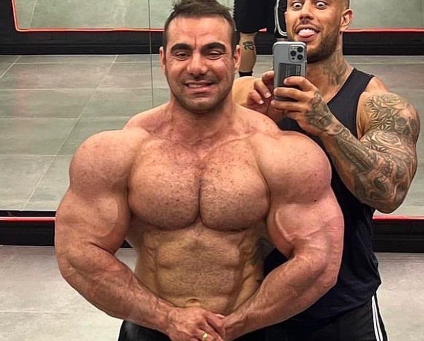 Rafael Brandão brilha e é campeão no Arnold Brasil