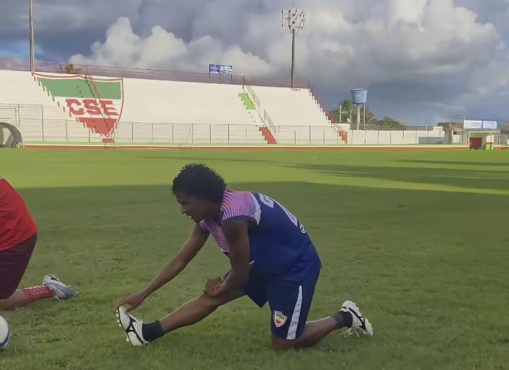 Elenco do CSE se reapresenta após longa viagem