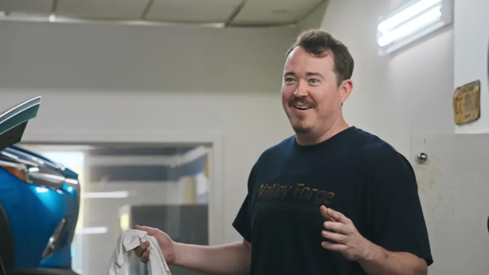 Tires | Netflix renova série de comédia de Shane Gillis antes da ...