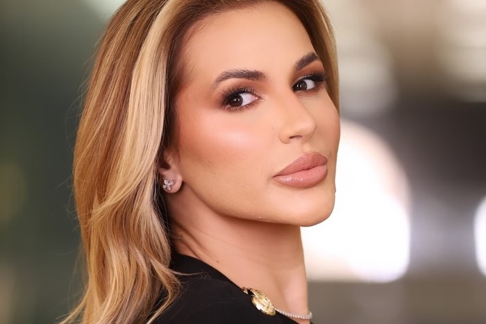 Deolane Bezerra joga cigarros eletrônicos fora após dor no peito; veja