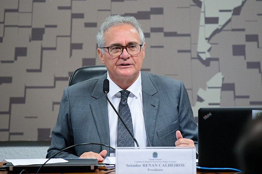 Renan viraliza no X ao defender Moraes: “tentativa inútil dos EUA”