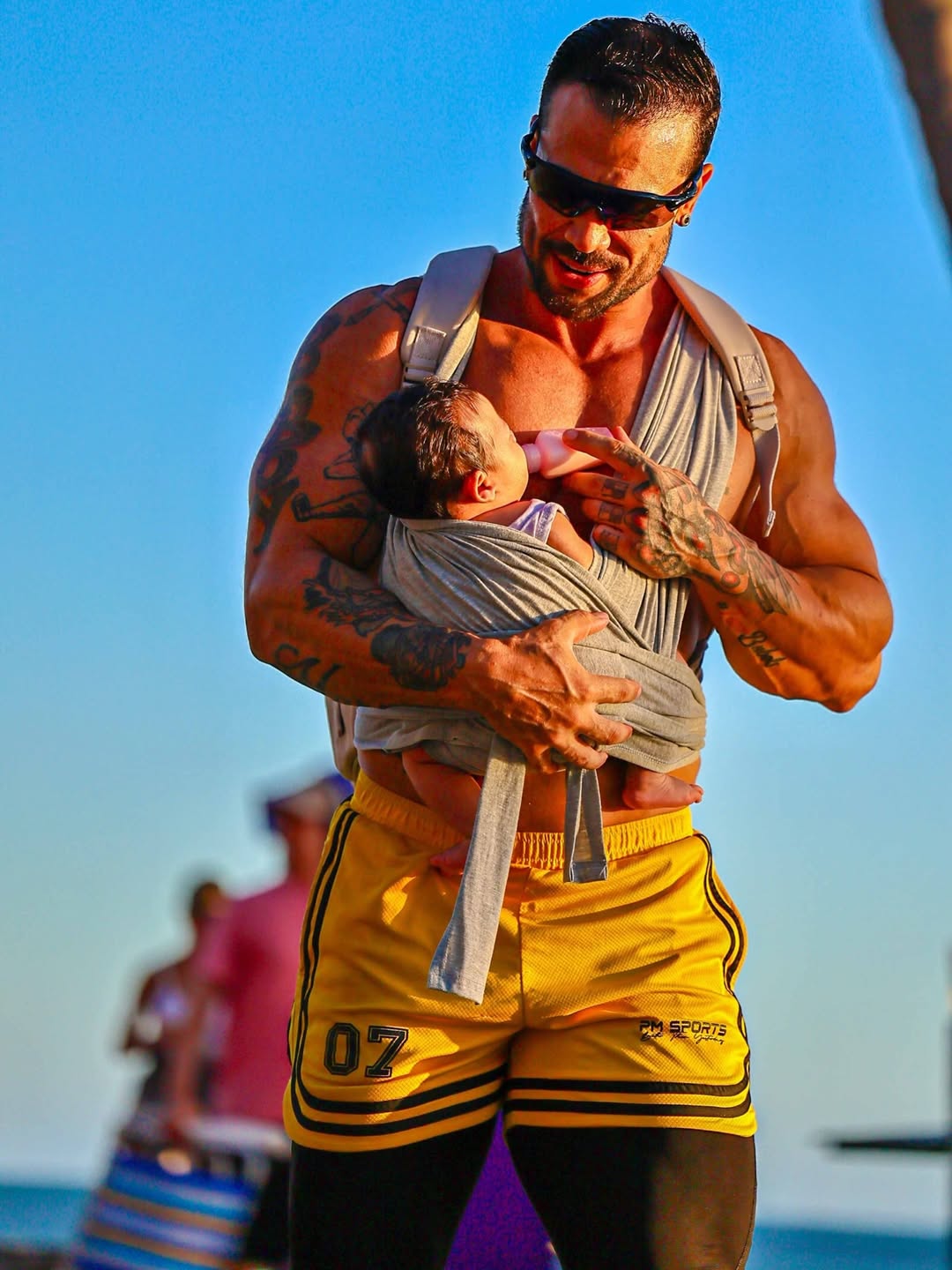 'BigBoy' posta foto na orla de Maceió com filha e chama atenção; confira
