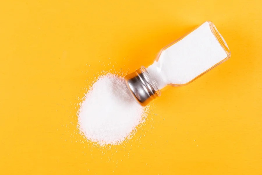 Seis alimentos que parecem inofensivos, mas escondem excesso de sódio