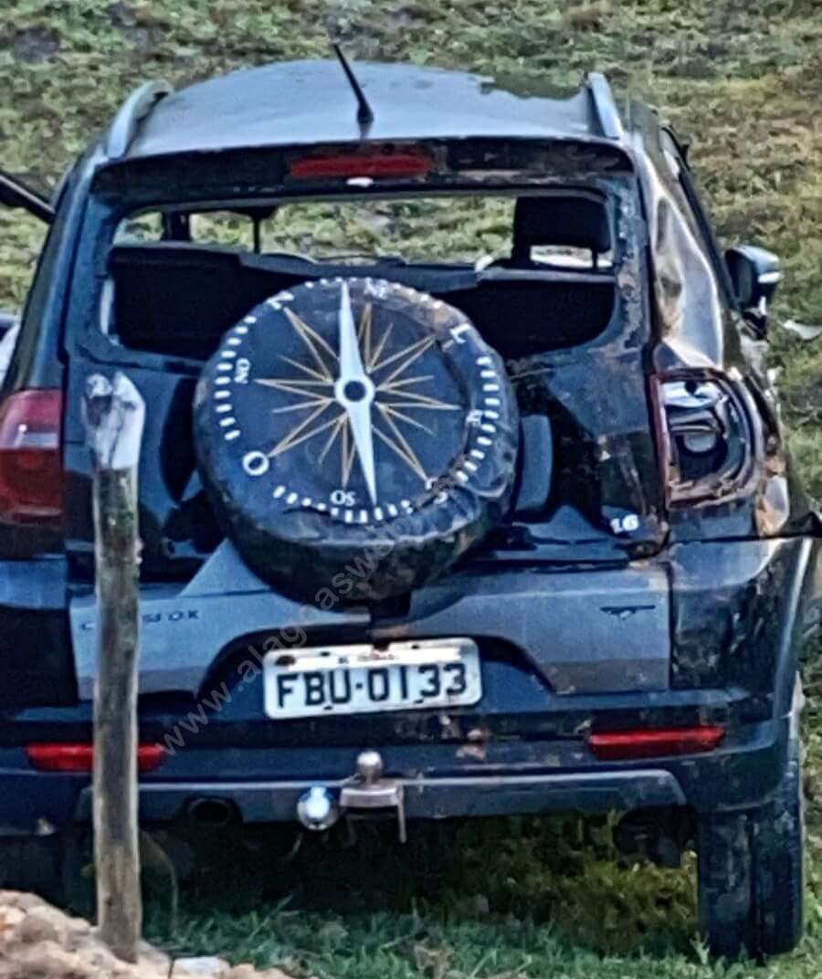 Capotamento deixa quatro pessoas feridas em São Miguel dos Campos