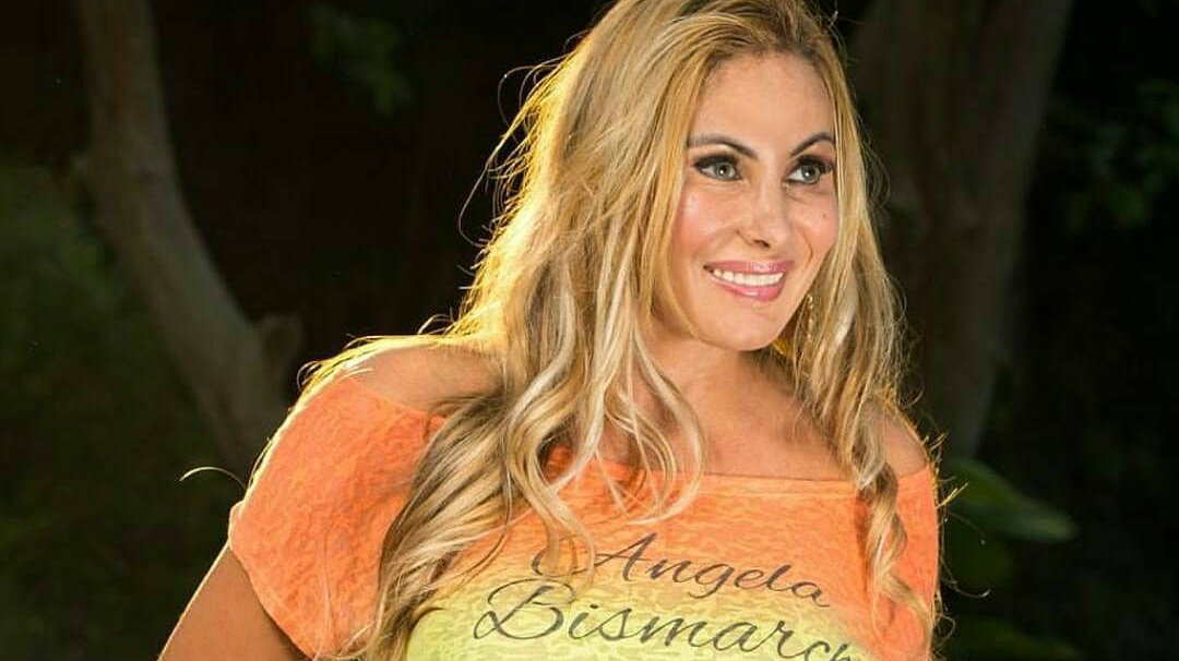 Ângela Bismarchi fala de sua conversão ao Evangelho e mudança de vida