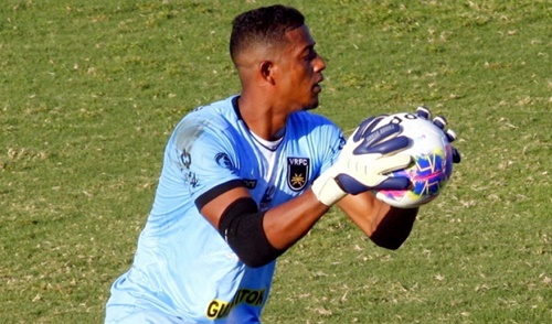 Agora sim: Mota assina com o CSA e é anunciado oficialmente